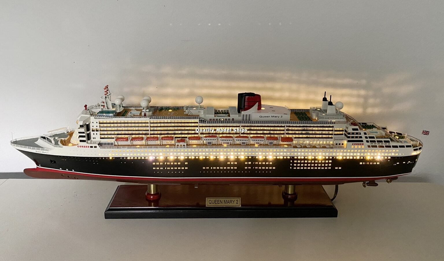 RMS Queen Mary 2 Museum Quality Handcrafted Ship Model with Lights ...