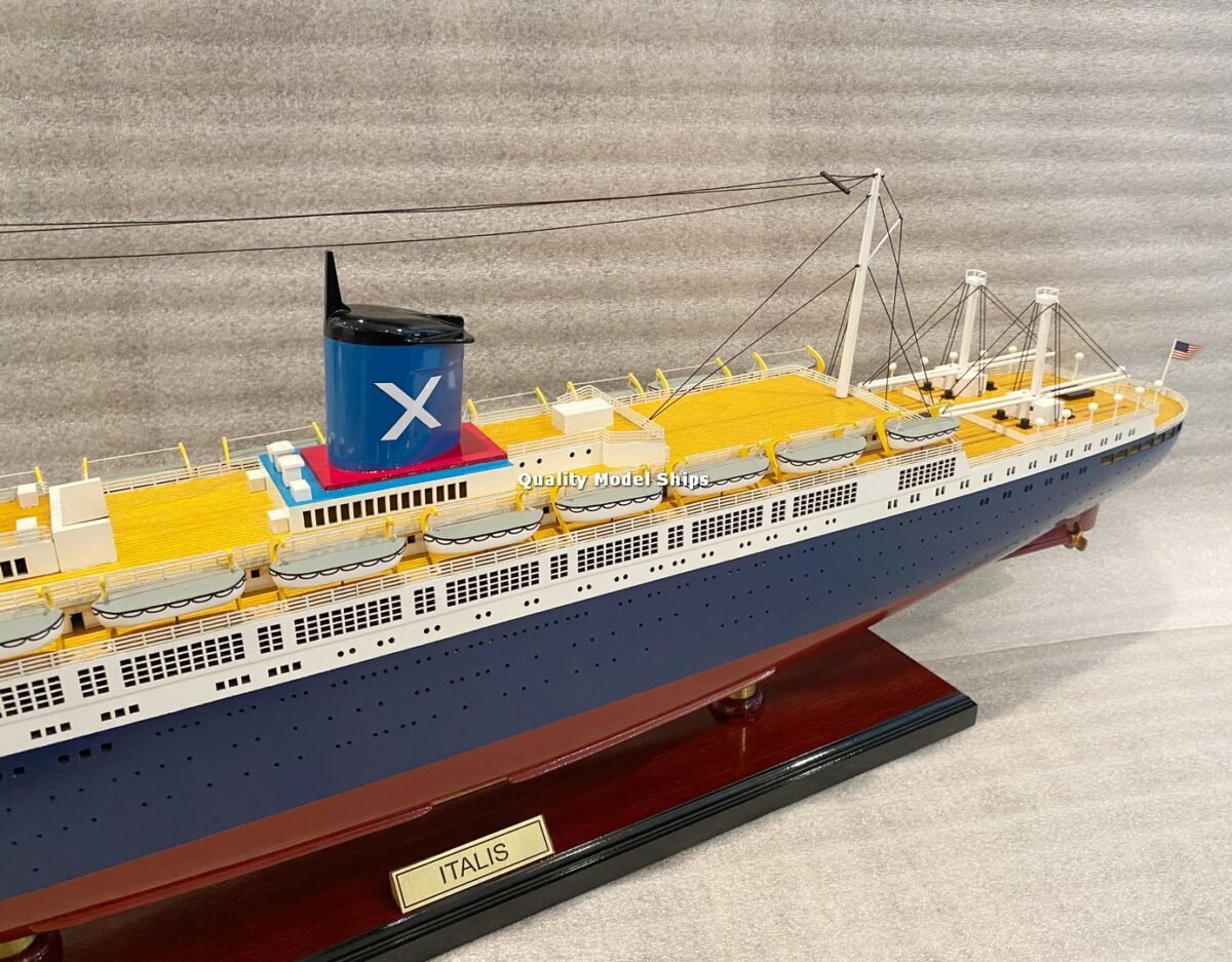Italis Ocean Liner Ready Display Model Ship - Quality Model Ships
