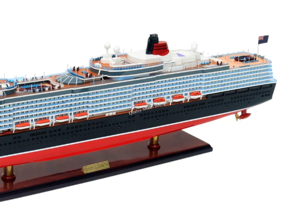 MS Queen Elizabeth 2010 Ocean Liner Model - Quality Model Ships
